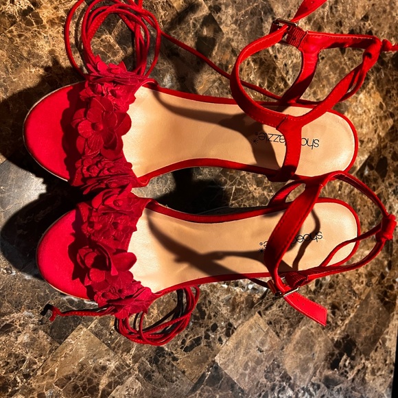Shoe Dazzle | Shoes | Shoe Dazzle Red Floral Heels | Poshmark